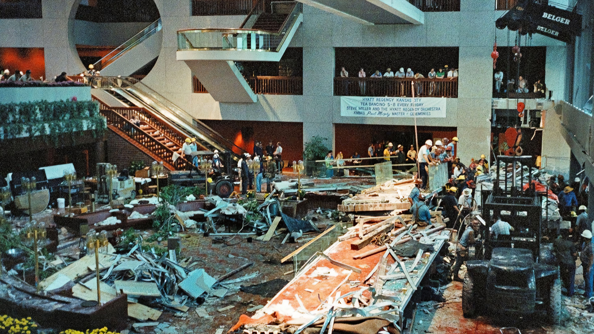 The Hyatt Regency Walkway Collapse - 5 Minute Disasters